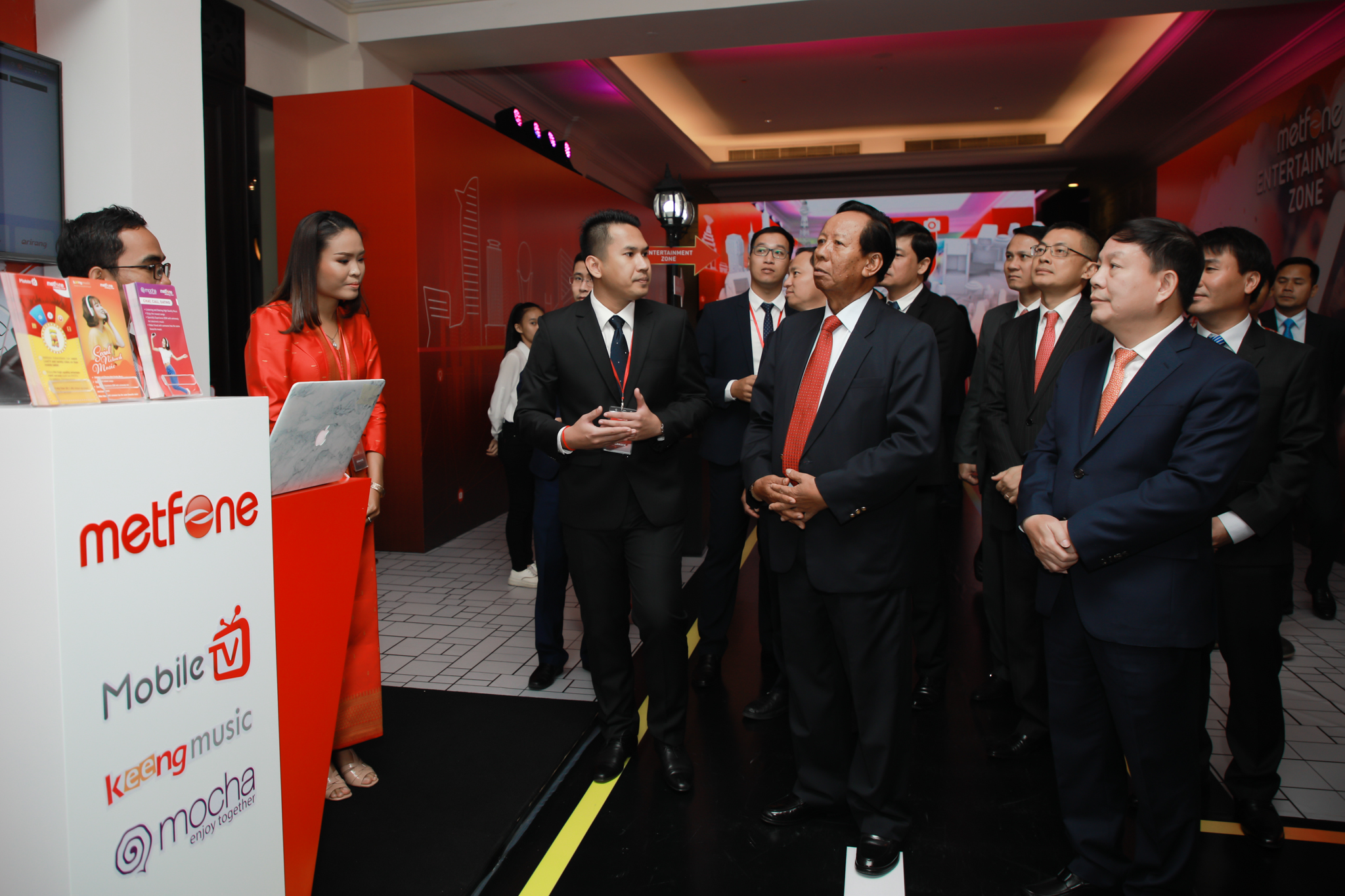 Metfone góp phần quan trọng vào sự phát triển kinh tế, xã hội tại Campuchia