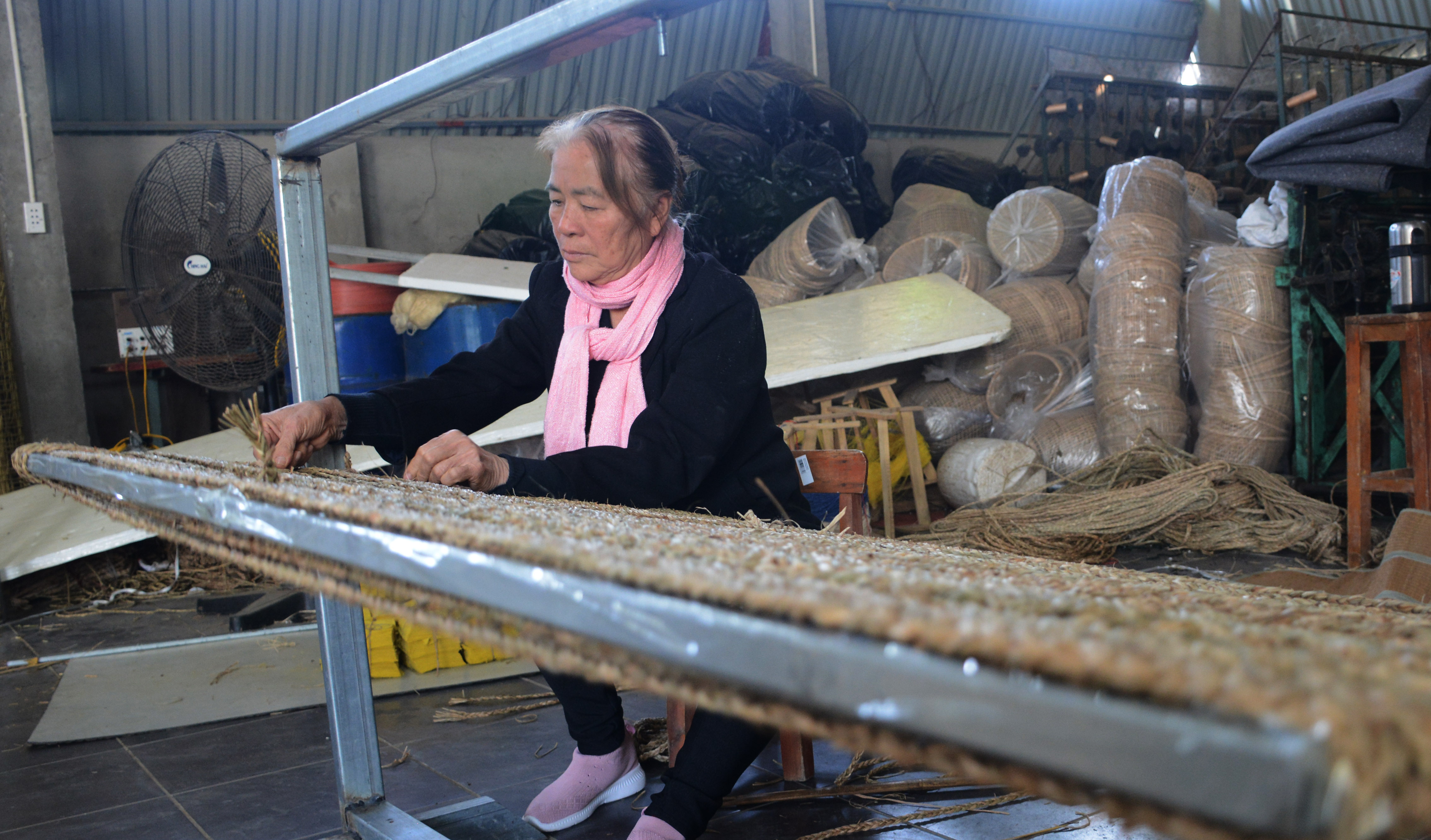 Nữ nghệ nhân giữ hồn cói Nga Sơn