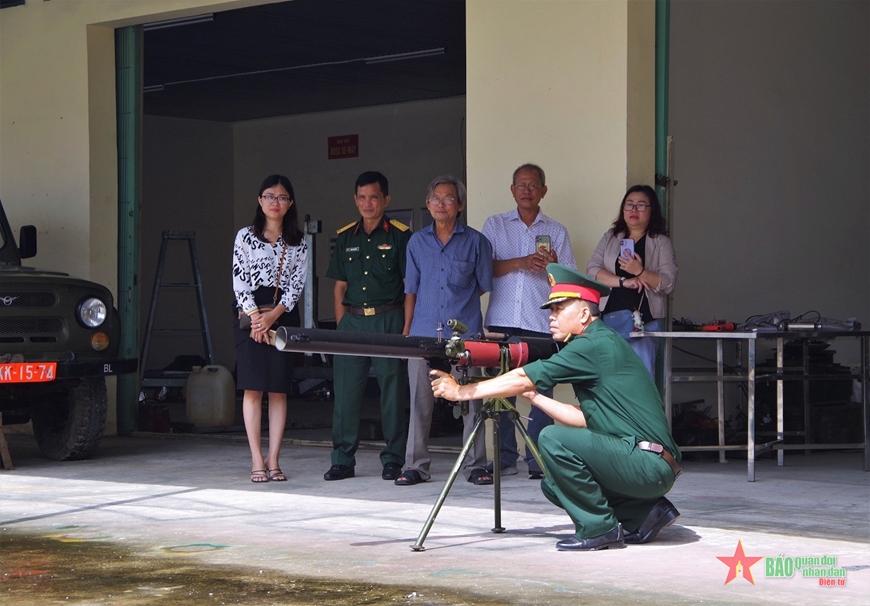 Ban Thanh niên Quân đội khảo sát tại Quân khu 9