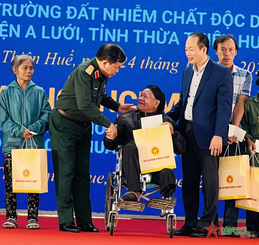Công bố hoàn thành xử lý hiện trường đất nhiễm chất độc dioxin tại sân