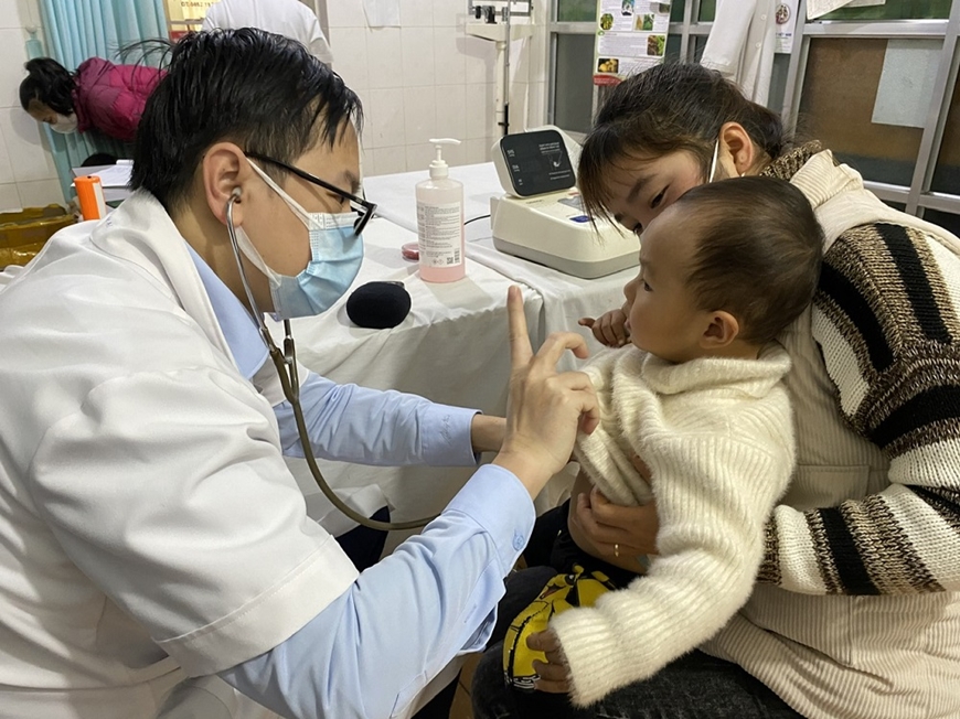 Khám bệnh miễn phí cho đồng bào các dân tộc tỉnh Lào Cai