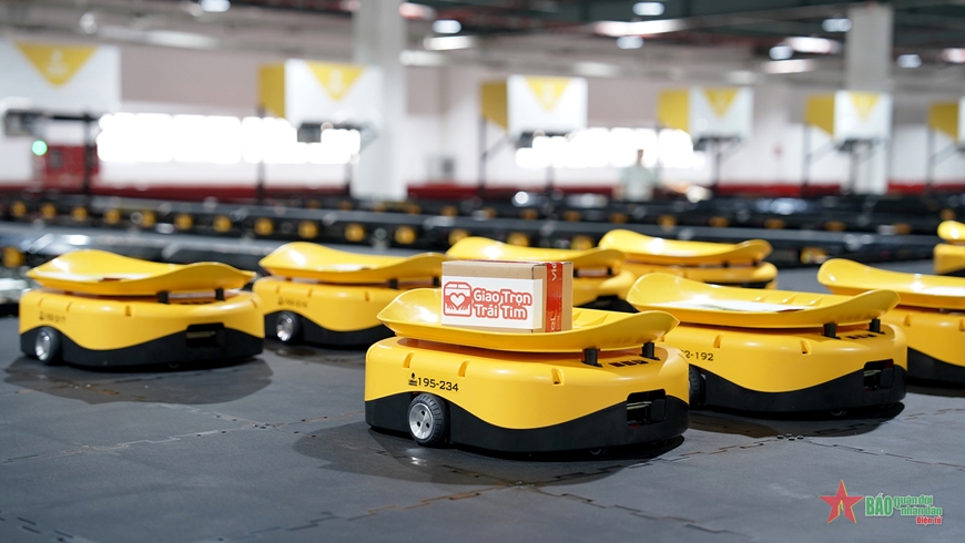 Viettel Post khai trương tổ hợp công nghệ chia chọn thông minh