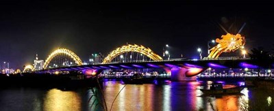 Độc đáo cầu Rồng