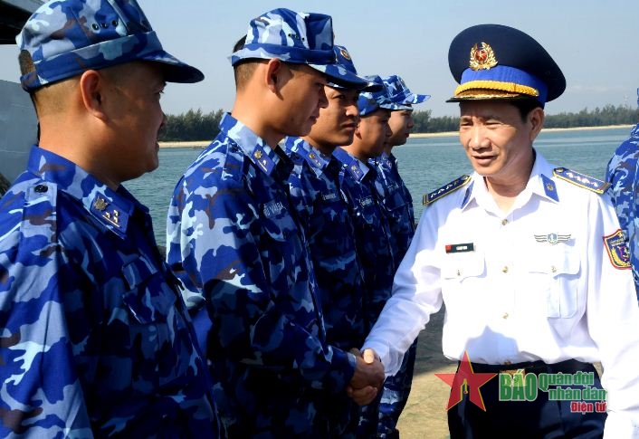 Tàu CSB 6006 (Vùng Cảnh sát biển 2) lên đường thực hiện nhiệm vụ