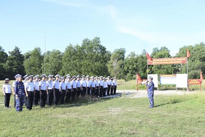 Quân Cảng Sài Gòn: Kiểm tra bắn đạn thật súng K54 và tiểu liên AK