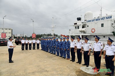 Tàu CSB 6001 (Vùng Cảnh sát biển 2) lên đường thực hiện nhiệm vụ