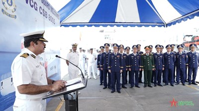 Tàu CSB 8005 thăm và giao lưu với Lực lượng Bảo vệ bờ biển Ấn Độ
