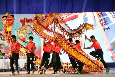 Mãn nhãn “vũ điệu” Lân Sư Rồng quốc tế năm 2025