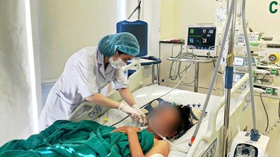 Nhiều người lớn mắc sởi phải can thiệp ECMO