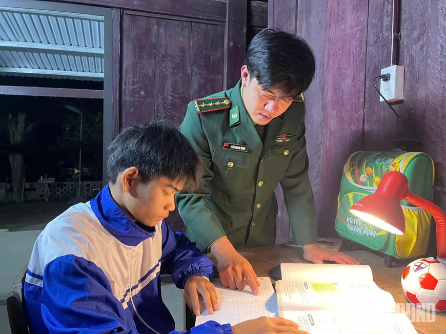 Câu chuyện Hồ Cu Ba - con nuôi đồn biên phòng