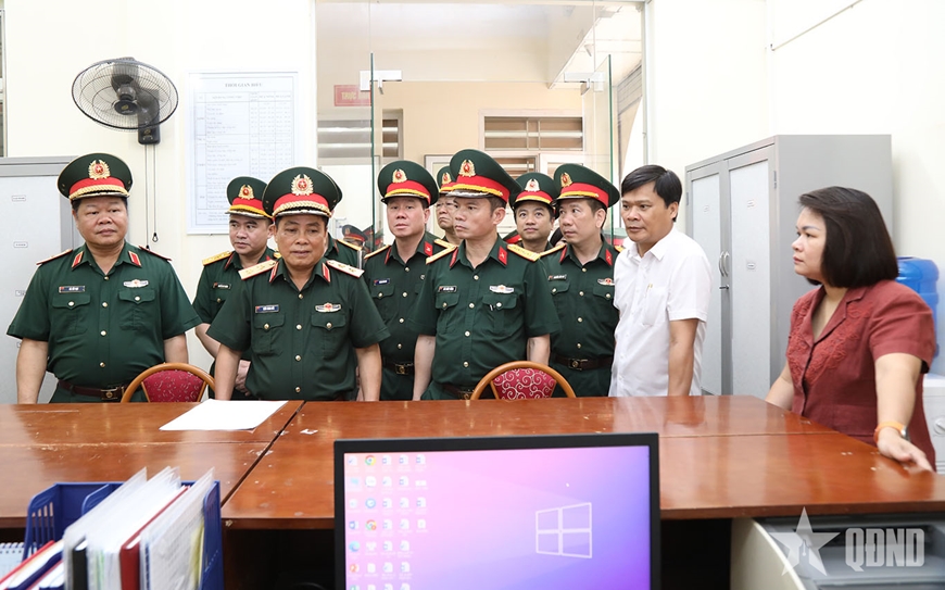 Chủ nhiệm Tổng cục Hậu cần - Kỹ thuật làm việc với Quân khu 3