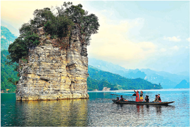 Lâm Bình điểm đến kỳ thú