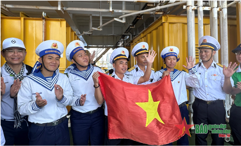 Bản tình ca trên sóng