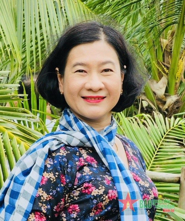 Thơ Huỳnh Thúy Kiều