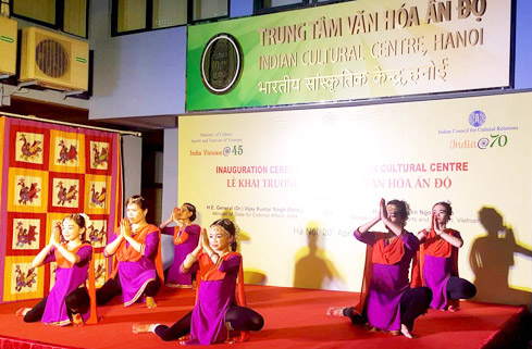 Indian Culture Center unveiled in Hanoi