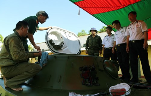 Whole army tank-armored technical contest opens