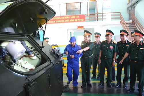 2017 whole-army tank-armored technical contest concludes