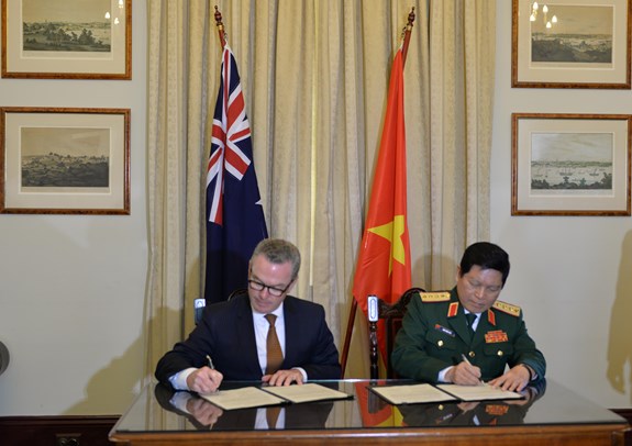 Defense minister active in Australia and New Zealand