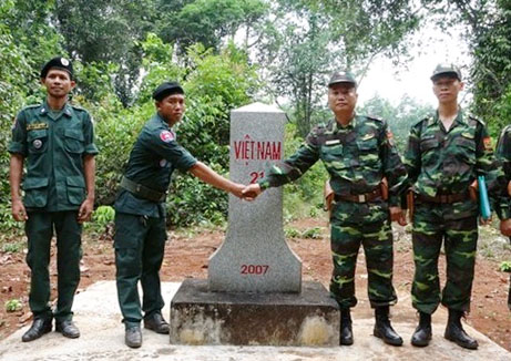 Growing solidarity, friendship on borders of Vietnam, Laos, Cambodia