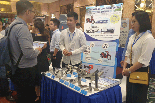 Business networking event helps link manufacturers with local suppliers