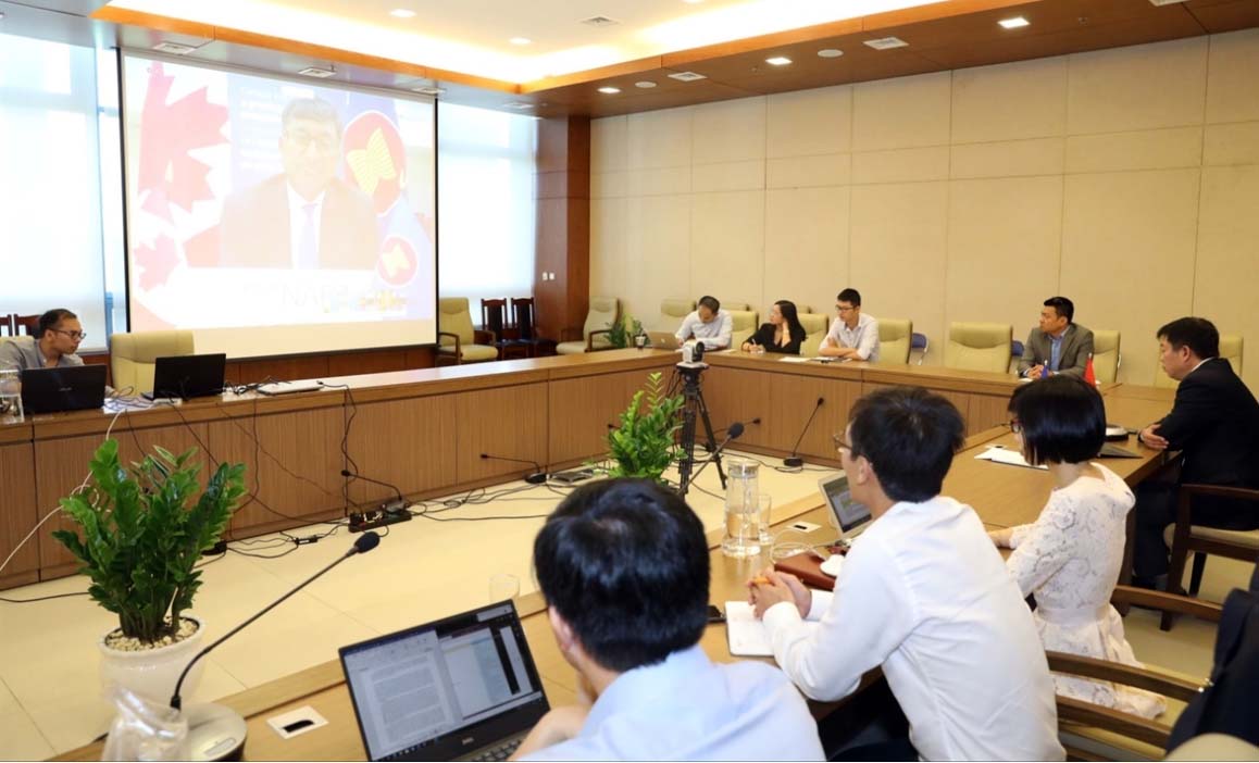 ASEAN and Canada discuss issues of shared concern