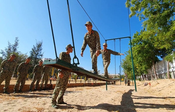 Commando troops in special training