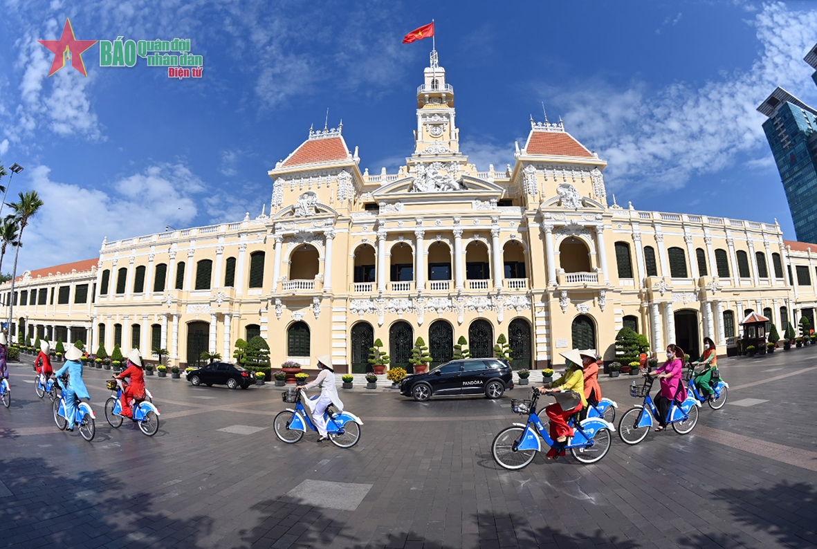 HCMC in modern life