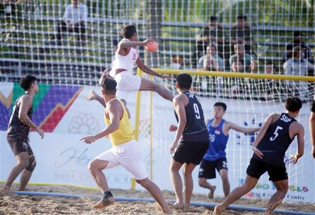 SEA Games 31: Vietnam beat Singapore 2-0 at men’s beach handball match