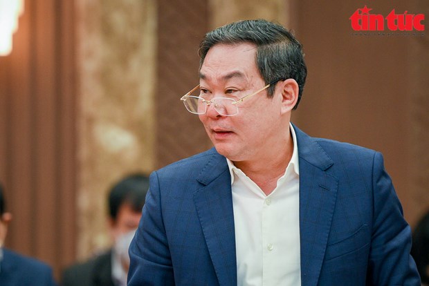 Le Hong Son assigned to operate affairs of Hanoi People’s Committee
