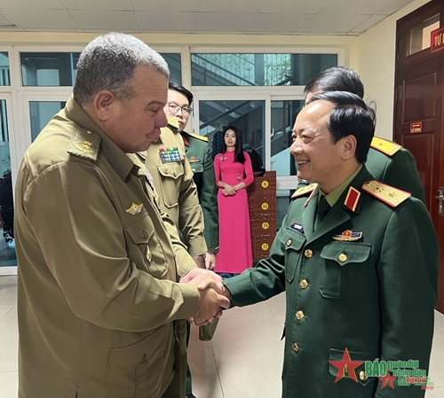 Chief of Cuban Revolutionary Armed Forces’ Political Directorate visits ...