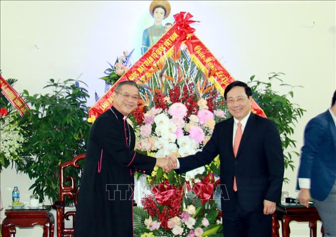 Permanent Deputy Prime Minister congratulates Bui Chu Diocese