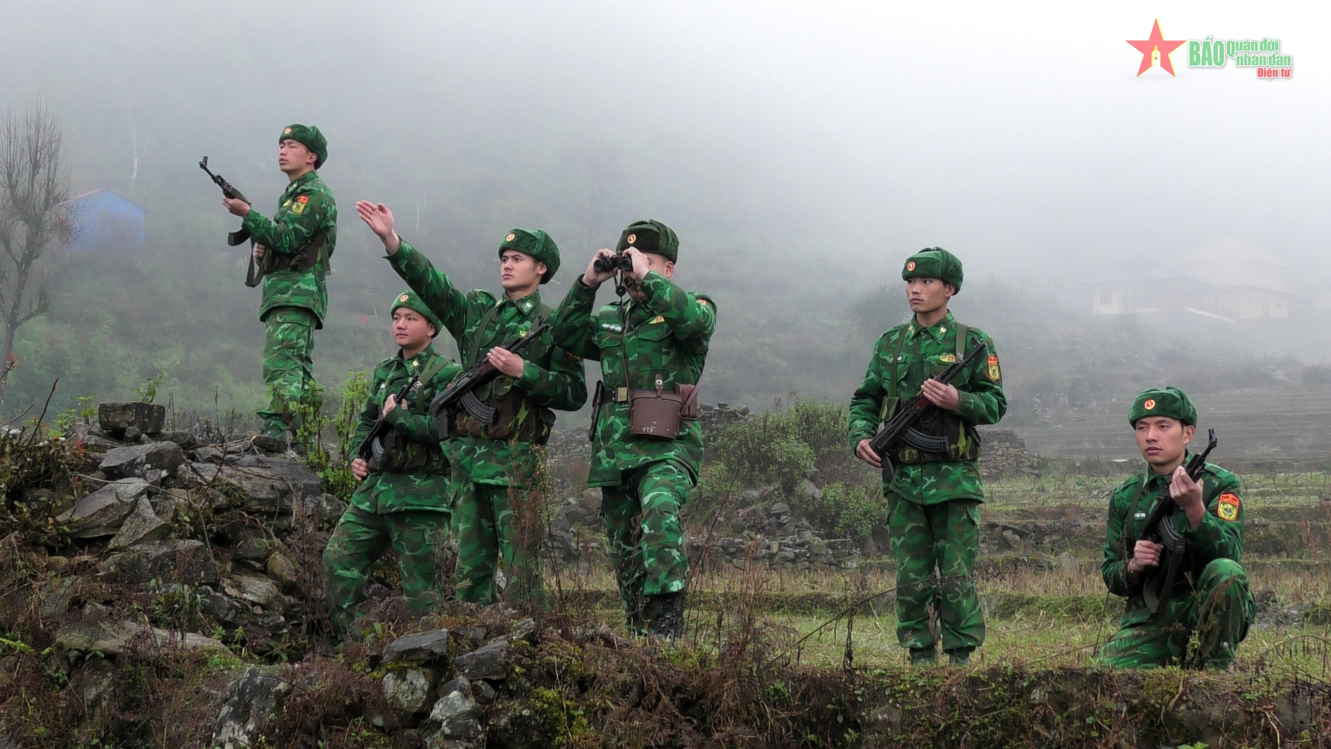 Lao Cai border troops strengthen patrol despite harsh weather