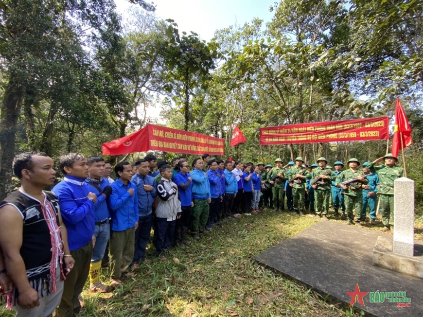 Solemn flag-saluting ceremony at border marker 690