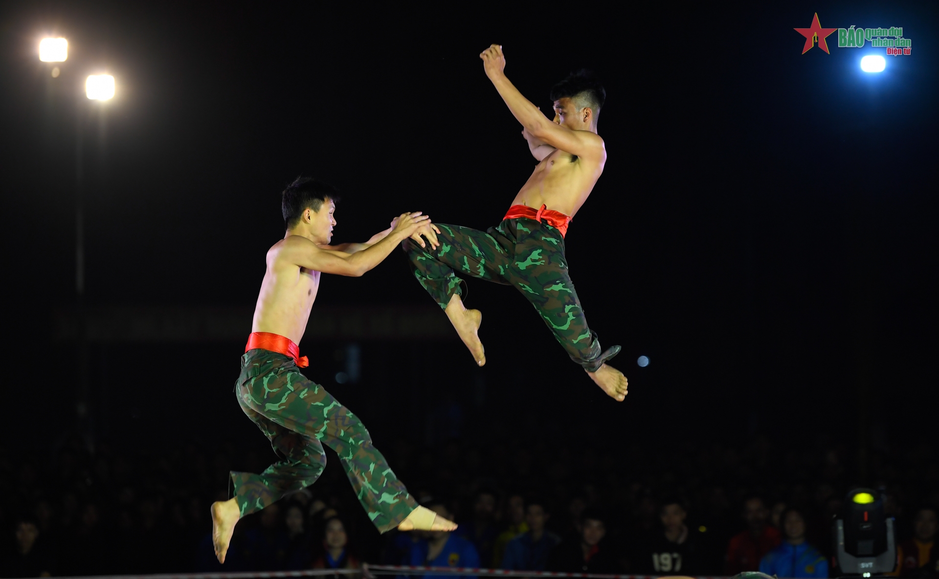 Commando troops show off martial art techniques