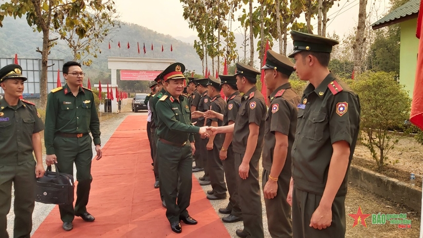 Vietnam, Laos to enhance collaboration on border protection