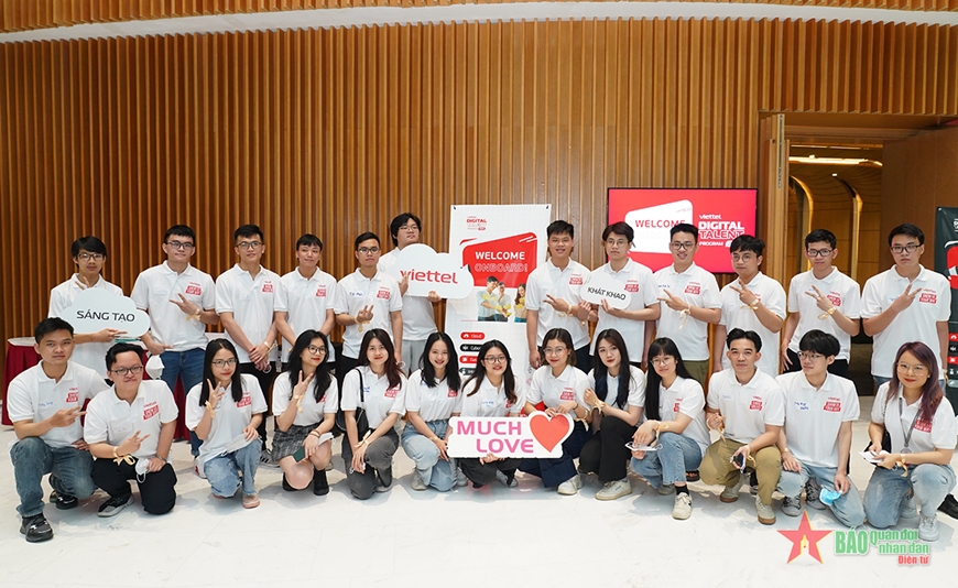 Viettel selects 192 excellent students for its Digital Talent Program