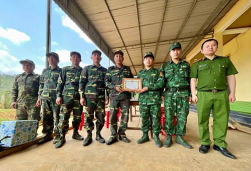 Vietnamese and Lao border guard forces conduct bilateral patrol