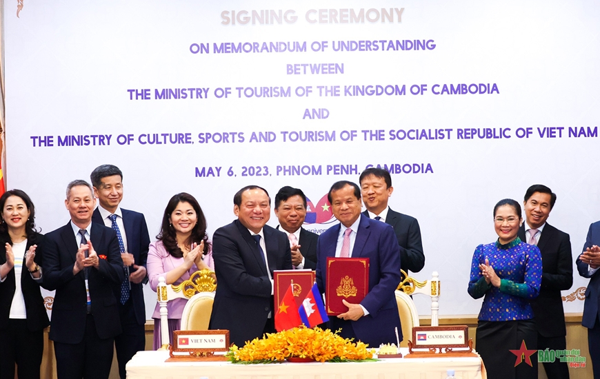 Vietnam, Cambodia sign cooperation agreement in tourism