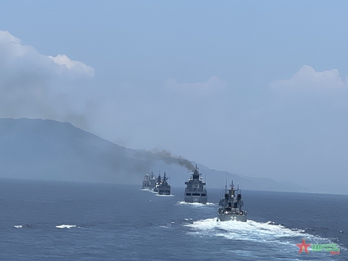Vietnamese frigate joins ASEAN Fleet Review in the Philippines