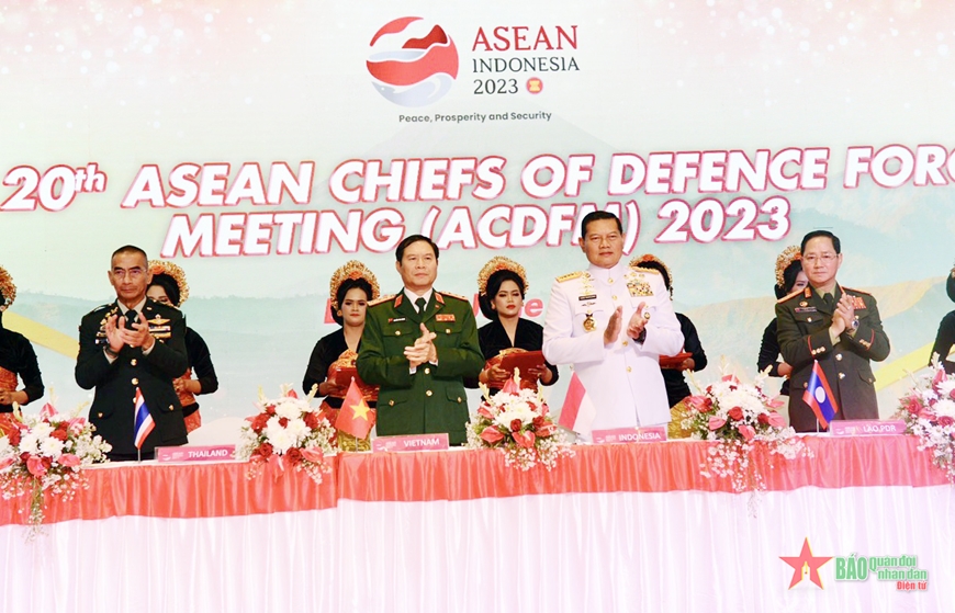 Vietnam’s role affirmed in ASEAN military-defense cooperation