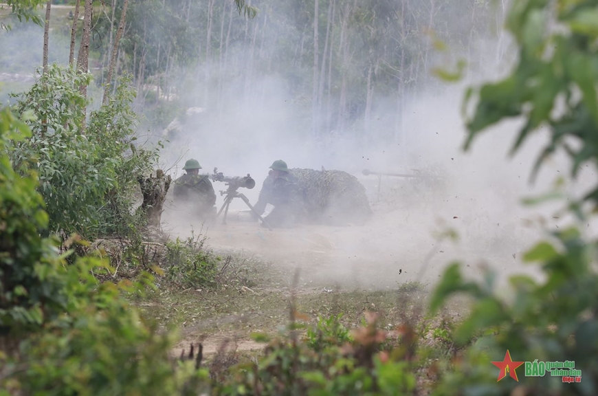 Division 31 conducts live-fire exercise