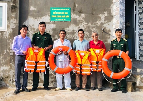 Border guards work for development in border areas