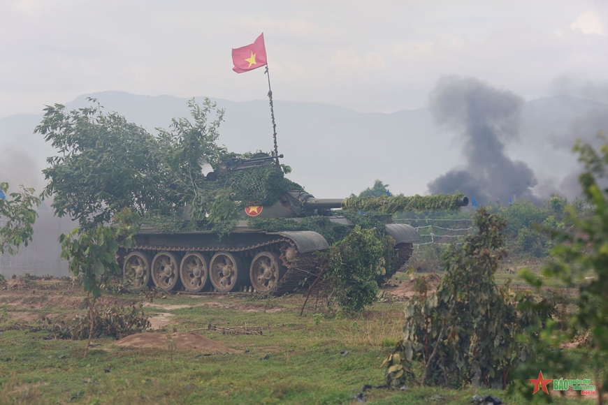 Regiment 38 conducts live-fire exercise