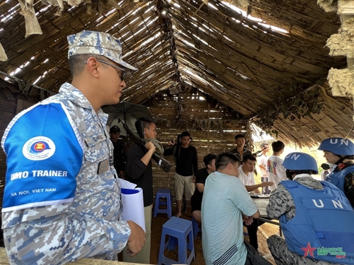 Military observers practice handling typical challenge at U.N ...