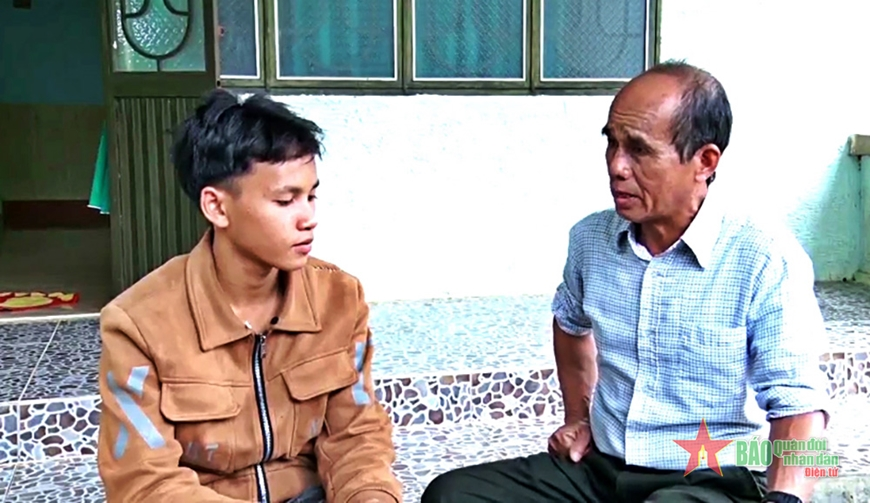 “Leading birds” in Central Highlands