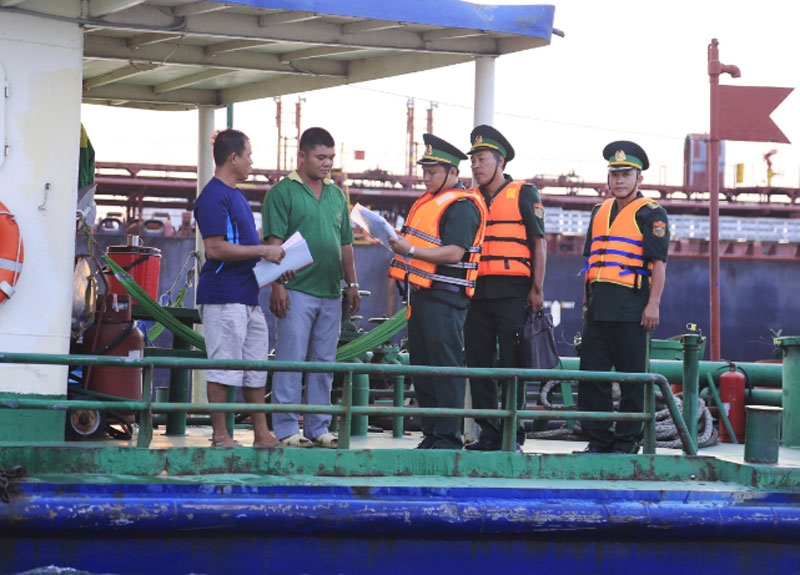 Securing maritime port security