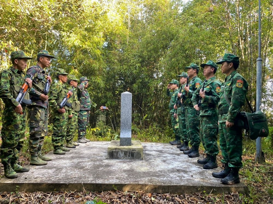 Vietnamese and Lao border guard forces conduct bilateral patrol