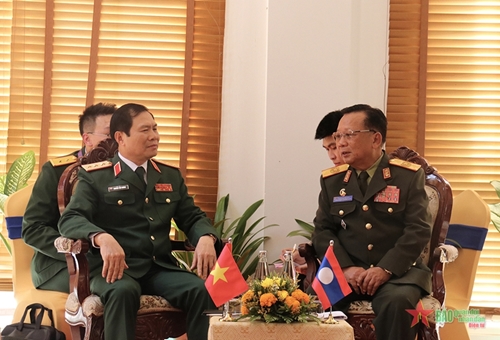 Sr. Lt. Gen. Nguyen Tan Cuong holds bilateral meetings with Lao and ...