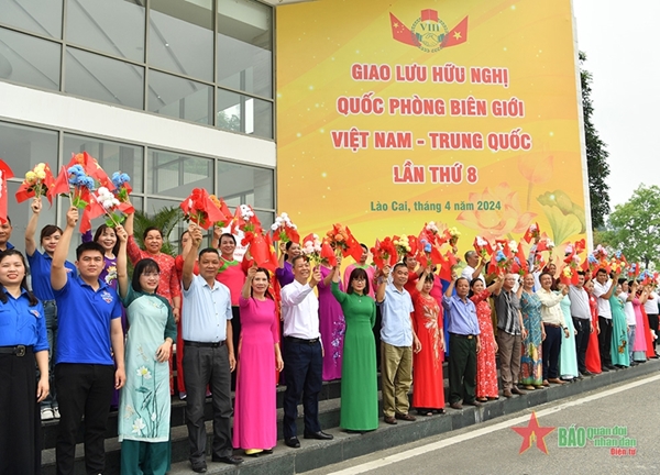 For Vietnam-China shared borderline of peace, friendship, cooperation ...