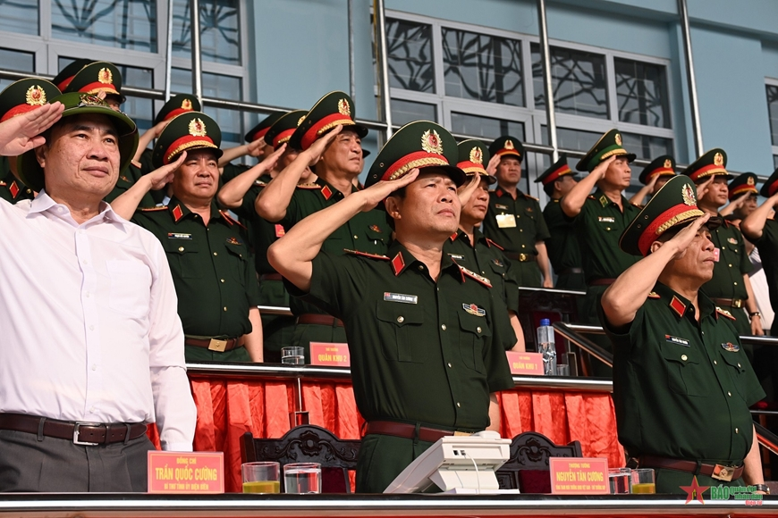 MND checks parade training in Dien Bien
